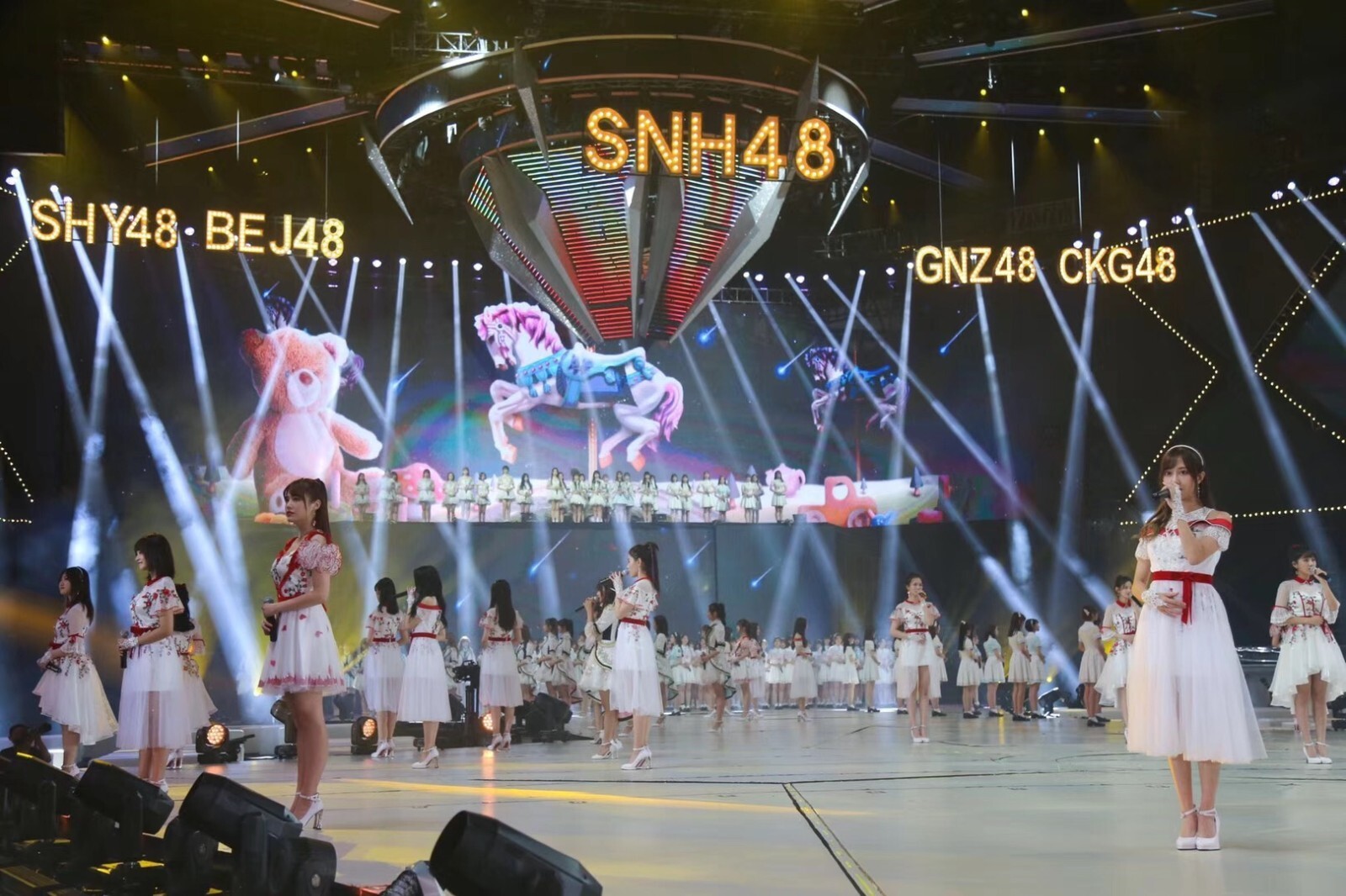 SNH48携手ObEN进军人工智能领域 中国首款AI偶像问世_凤凰网