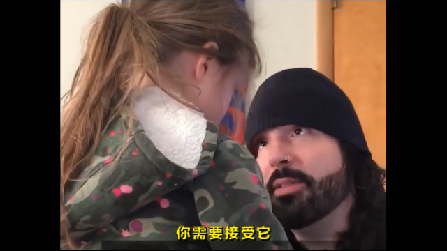 如何教孩子控制自己的情绪,来看看这个爸爸教科书级的示范吧凤凰网视频凤凰网