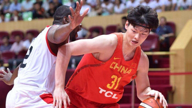 18-19赛季CBA常规赛第40轮本土MVP：王哲林_凤凰网视频_凤凰网