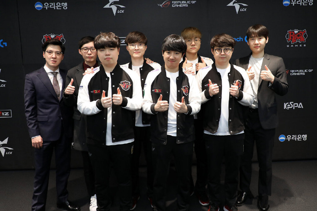 SKT卷土重来，大魔王Faker浴火重生！透露也曾自闭到找心理医生！__凤凰网