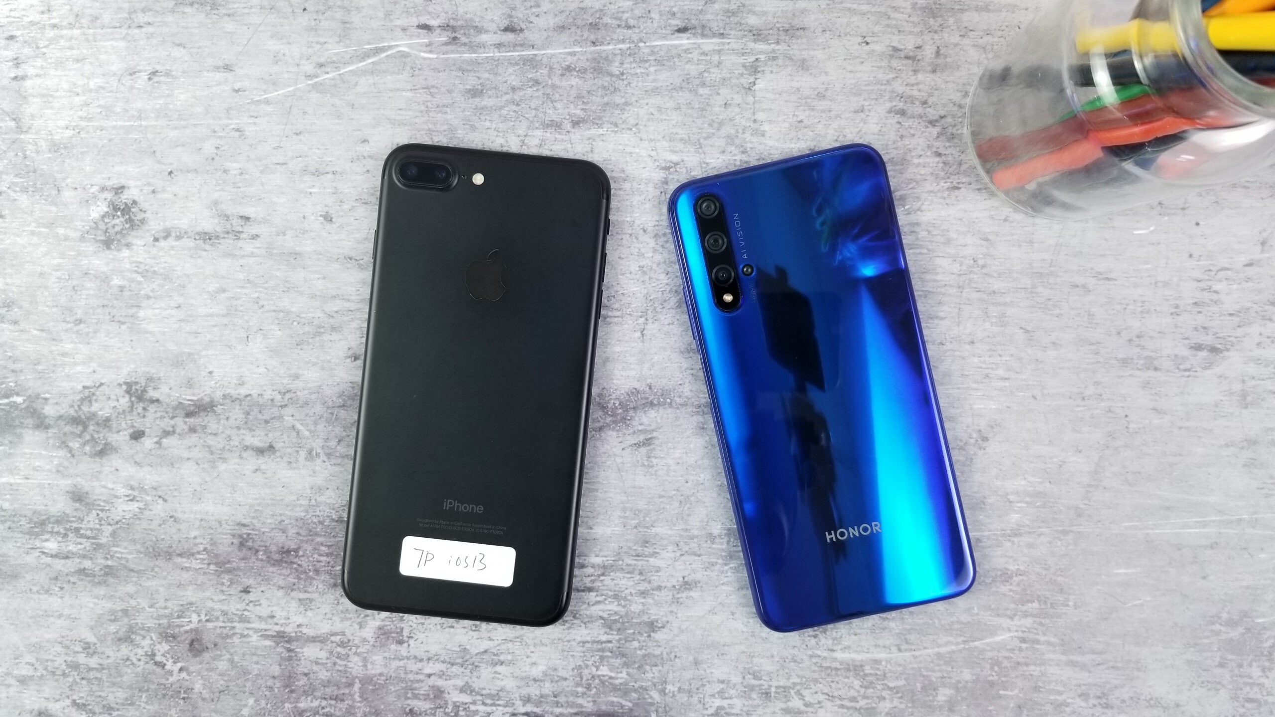 荣耀20 测评：配备麒麟980对比iPhone7P真的差很多吗？_凤凰网视频_凤凰网