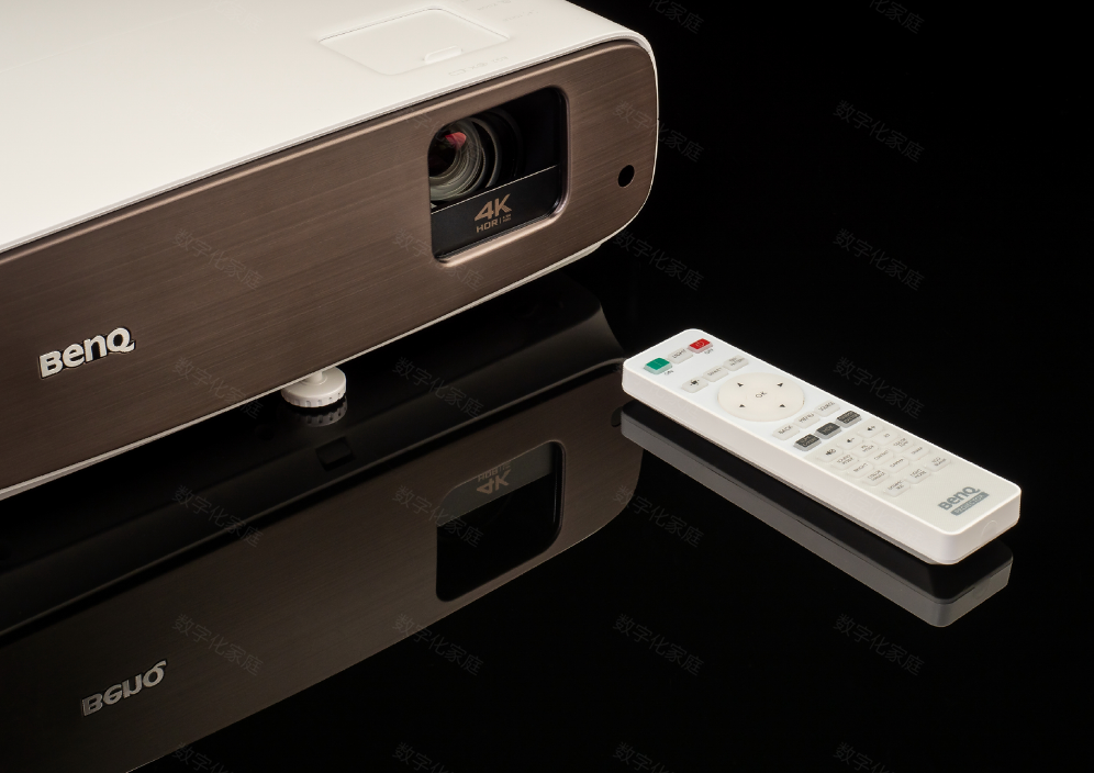 看投影，要色准，就是它，明基W2700 4K投影机深度体验__凤凰网