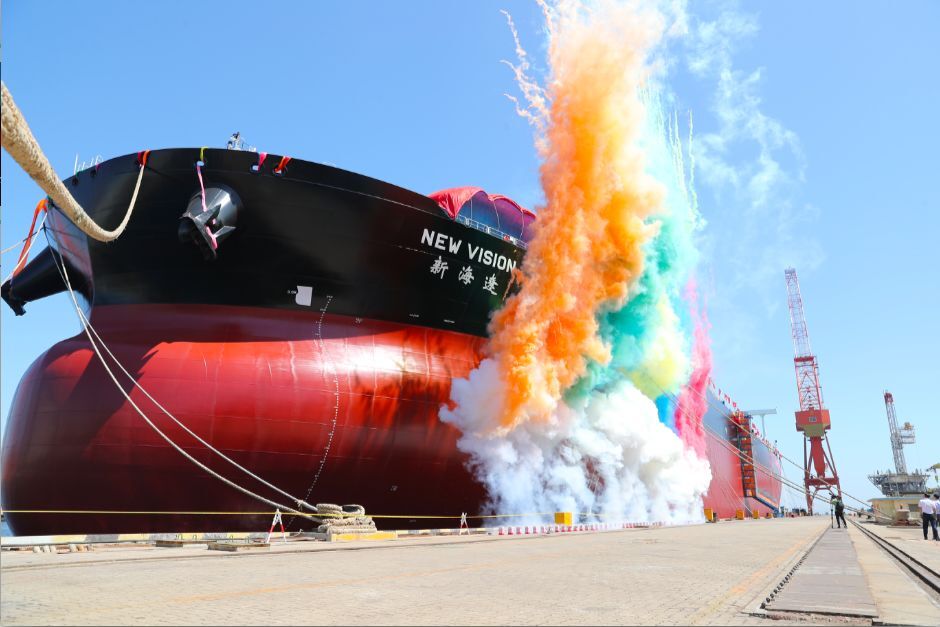 全球第二艘30.8万吨智能VLCC“新海遼”轮交付__凤凰网