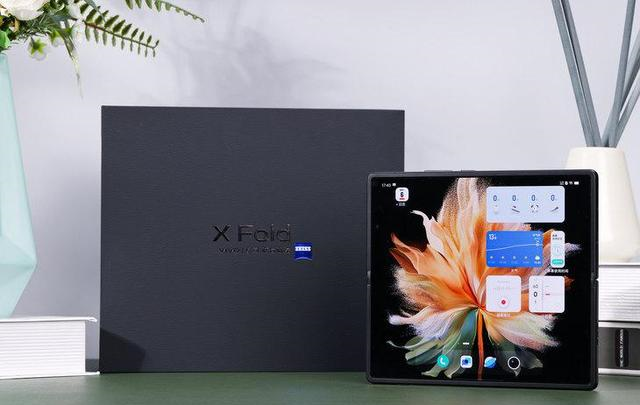 售价8999元起！vivo X Fold今日正式开售__凤凰网