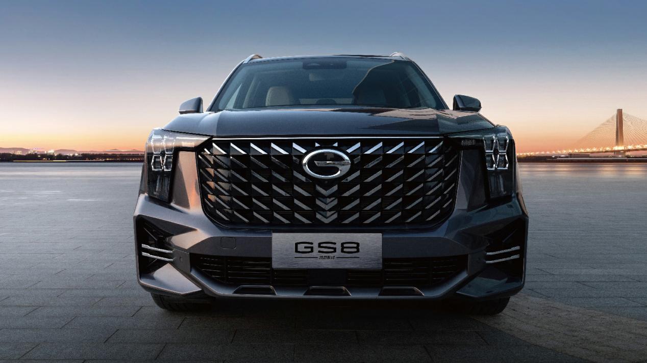 传祺第二代双擎GS8四驱旗舰版上市，更豪华了？_凤凰网汽车_凤凰网