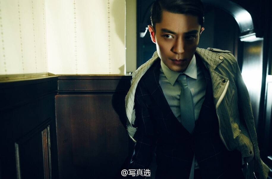 老干部是老司机！霍建华昔日与裸模拍写真超喷血手机凤凰网