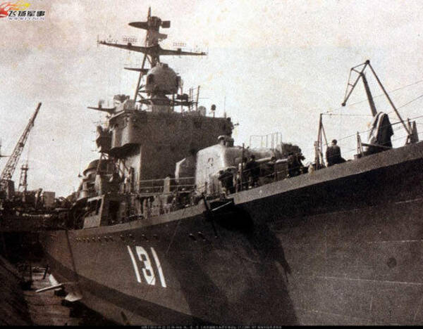 中国历代驱逐舰下水照 052D最先进仪式最简单