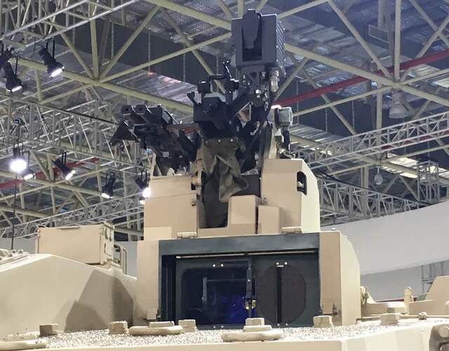 现场体验VT5轻型坦克 解放军现役96B全面曝光