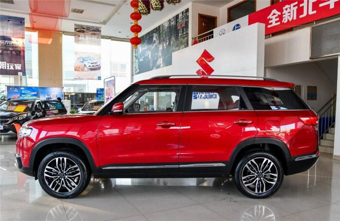 外观像揽胜名字叫Q7，昌河你造这车消费者同意吗？_凤凰网汽车_凤凰网