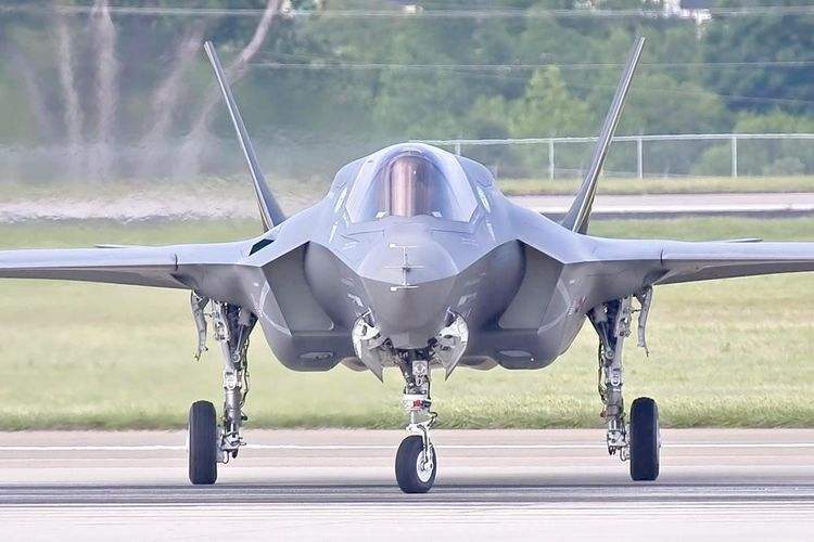 俄专家忧美国F-35载B61-12核弹可攻击莫斯科__凤凰网