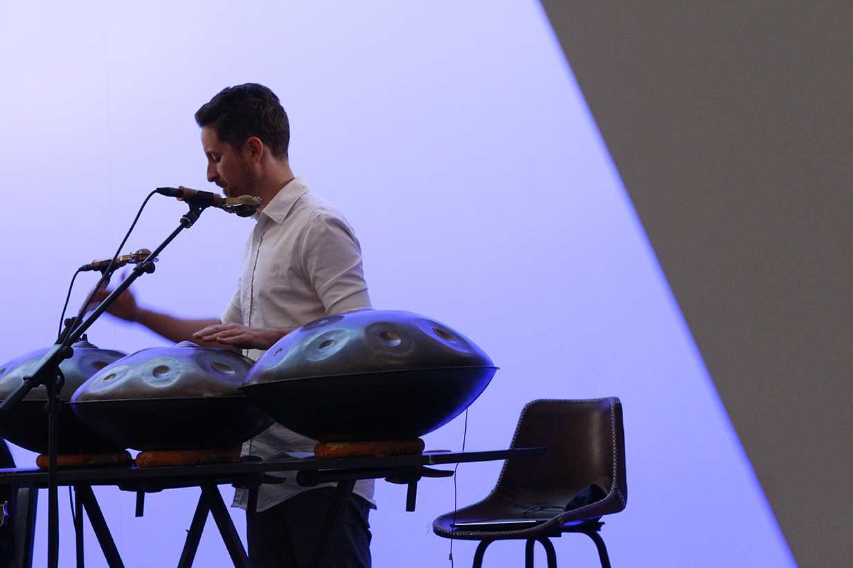 HAYA乐团携手色列手碟音乐家Liron Man，打造东西方跨界音乐会__凤凰网