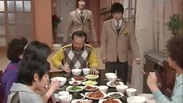 搞笑一家人片段学霸和学渣的区别_凤凰网视频_凤凰网