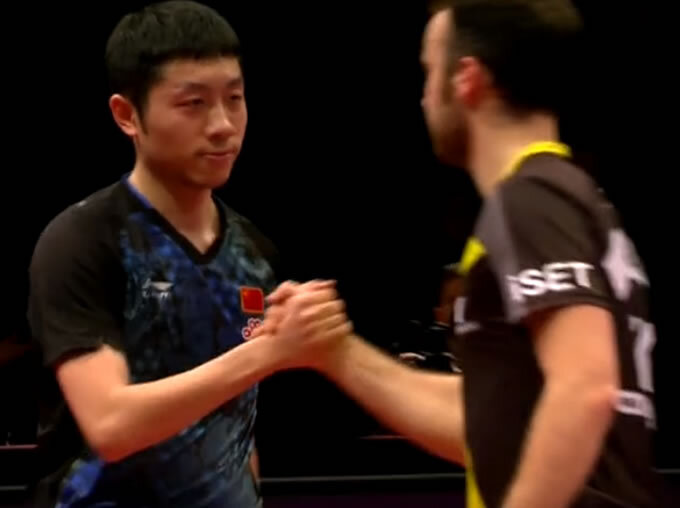 太意外了！许昕不敌西蒙·高茨2比4落败，无缘冠亚军！__凤凰网