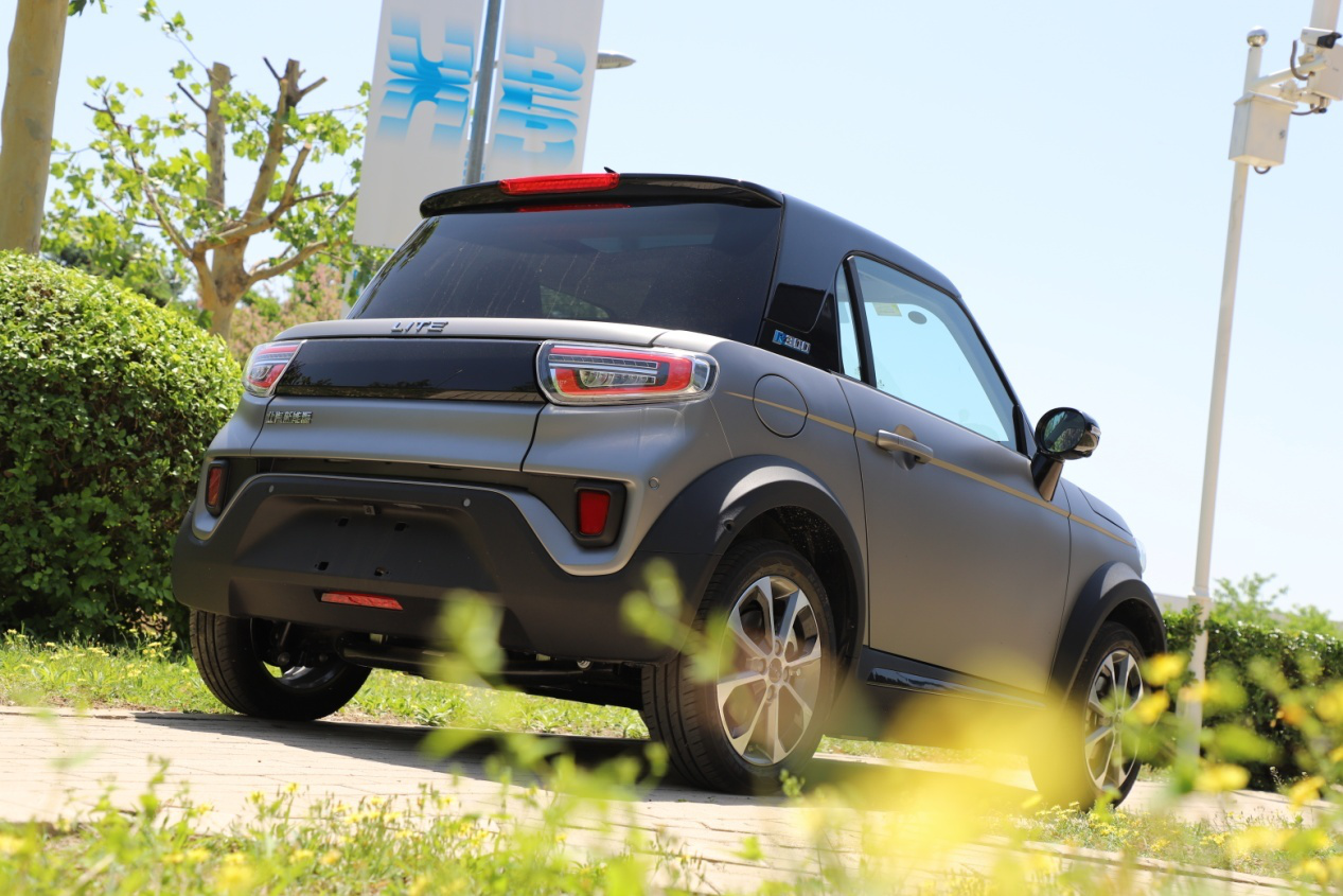 以爱为名，为爱而来！北汽新能源LITE-R300 5.20心动发布_凤凰网汽车_凤凰网