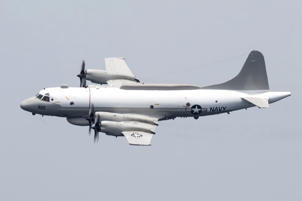 当年南海撞机的美国EP-3侦察机，将被MQ-4C无人机淘汰_凤凰网军事_凤凰网