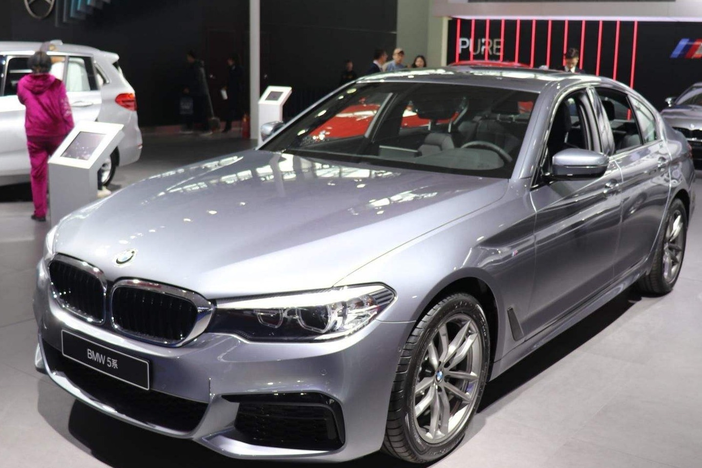 宝马5系买哪款好？525Li和530Li差别大吗？老司机给你分析一下_凤凰网视频_凤凰网