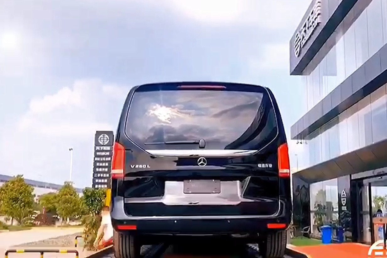 客定奔驰V260L尊贵版到啦_凤凰网视频_凤凰网