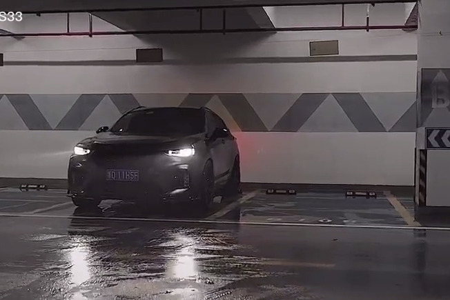 国产车的颜值代表WEY VV7，地库里的风景_凤凰网视频_凤凰网