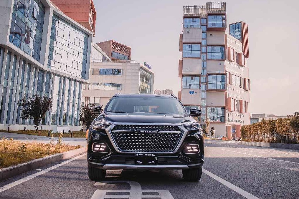 试驾丨外在有型 内在有面，捷途X95能给你些什么？_凤凰网