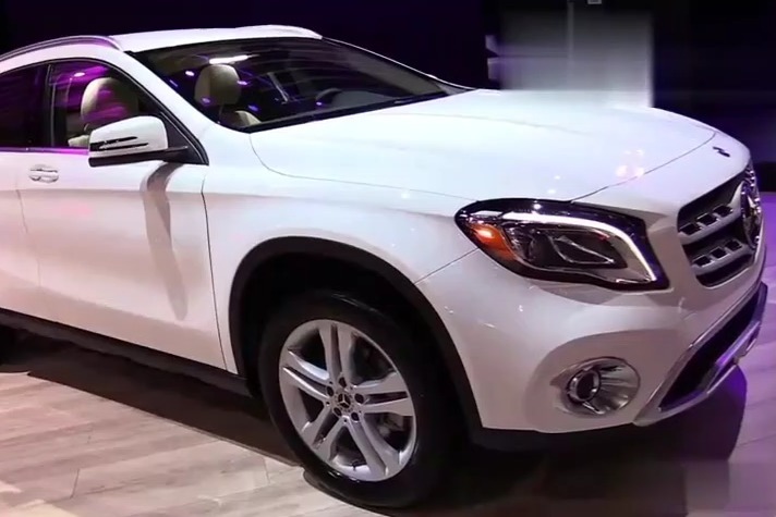 2020款奔驰GLA250,外观和内饰全方位实拍,太惊艳了！_凤凰网视频_凤凰网