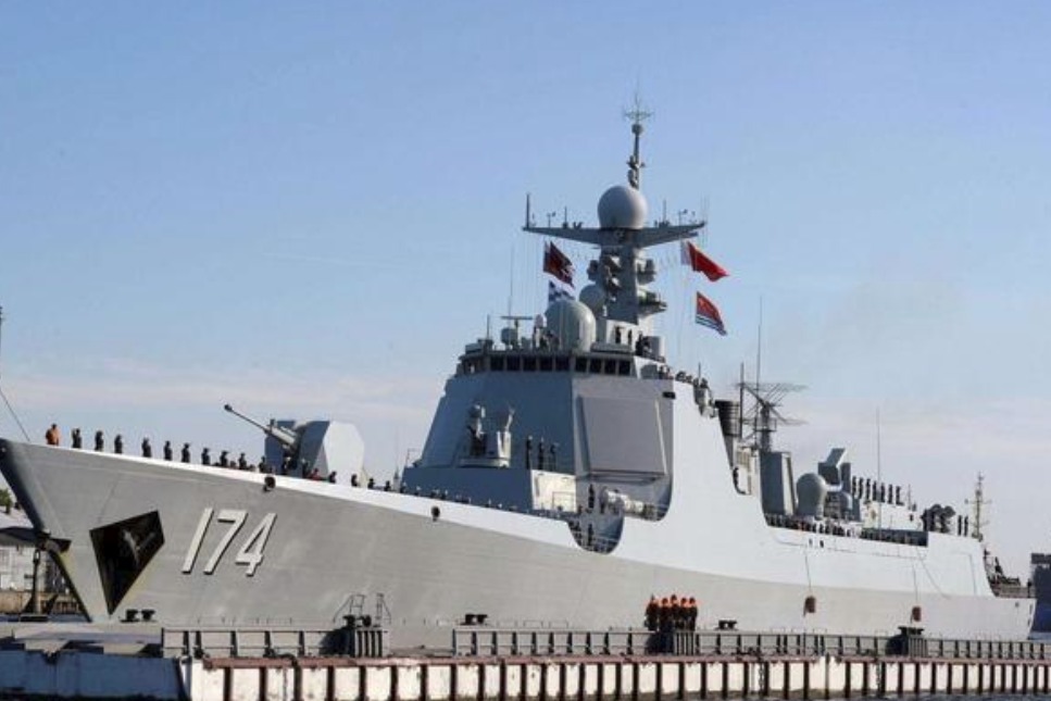 加长版052D悄然服役，部署北方开战打F35，俄：日韩危险了_凤凰网视频_凤凰网