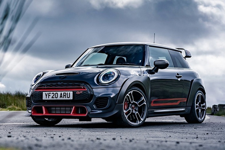 MINI新款高性能版车型发布！凶悍宽体+动感尾翼，5.2秒破百_凤凰网视频_凤凰网