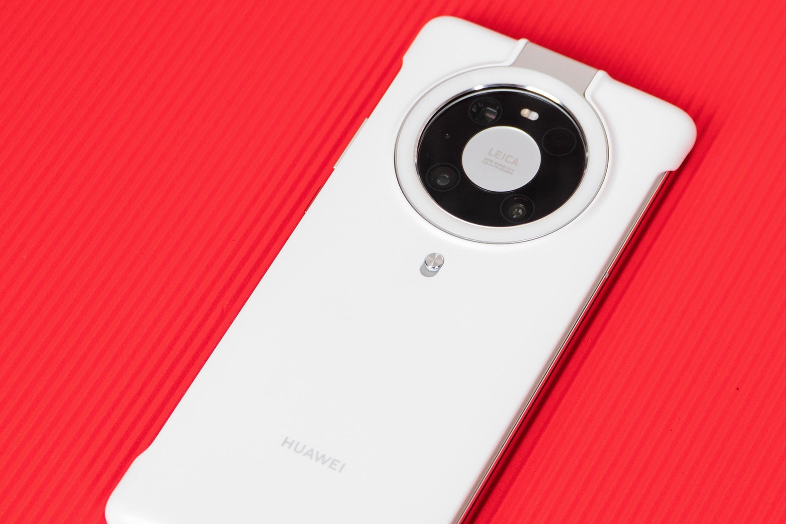 华为Mate40 Pro环闪保护壳快速开箱，C位出道无线供电更友好_凤凰网视频_凤凰网