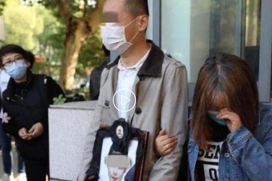 大学老师杀害19岁女生案:嫌犯拒认罪,称自己有精神病凤凰网视频凤凰网