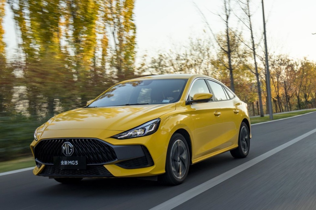 适合年轻人的潮跑，试驾名爵全新MG5_凤凰网视频_凤凰网