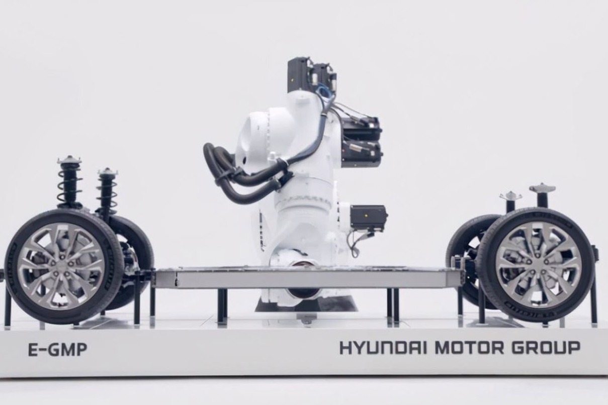全面解读现代汽车全新电动汽车专用平台E-GMP_凤凰网视频_凤凰网