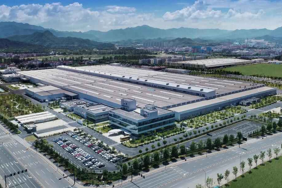 吉利第100万套1.8TD+7DCT正式下线_凤凰网