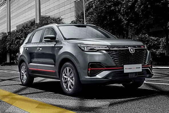 选车困难症？ 长安CS55 PLUS蓝鲸版与哈弗H6谁更胜一筹_凤凰网