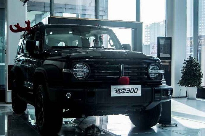 探店坦克300，9月至今订单超120台，可选装AT轮胎+绞盘_凤凰网