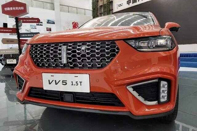 2021款WEY VV5元气橙版，颜值与智慧并重，让驾乘充满年轻活力体验_凤凰网
