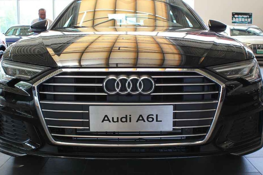 不愧为豪华C级标杆，高性价比，奥迪A6L又卖了17068辆_凤凰网