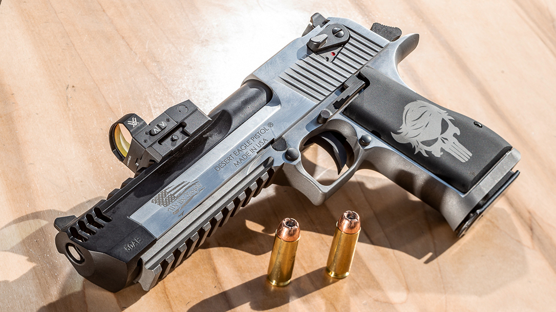 关于沙漠之鹰的起源，它真的不是设计用来打人的__凤凰网