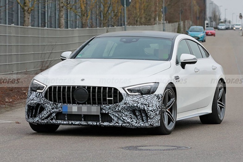 奔驰改款GT 63 S AMG谍照！搭4.0T V8+四出排气，外观更具侵略性_凤凰网视频_凤凰网