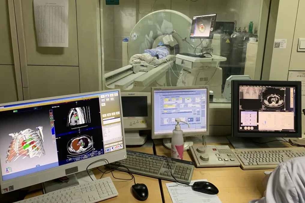 IQQA-Guide穿刺手术导航设备已成功投入三甲医院开展精准诊疗 _凤凰网