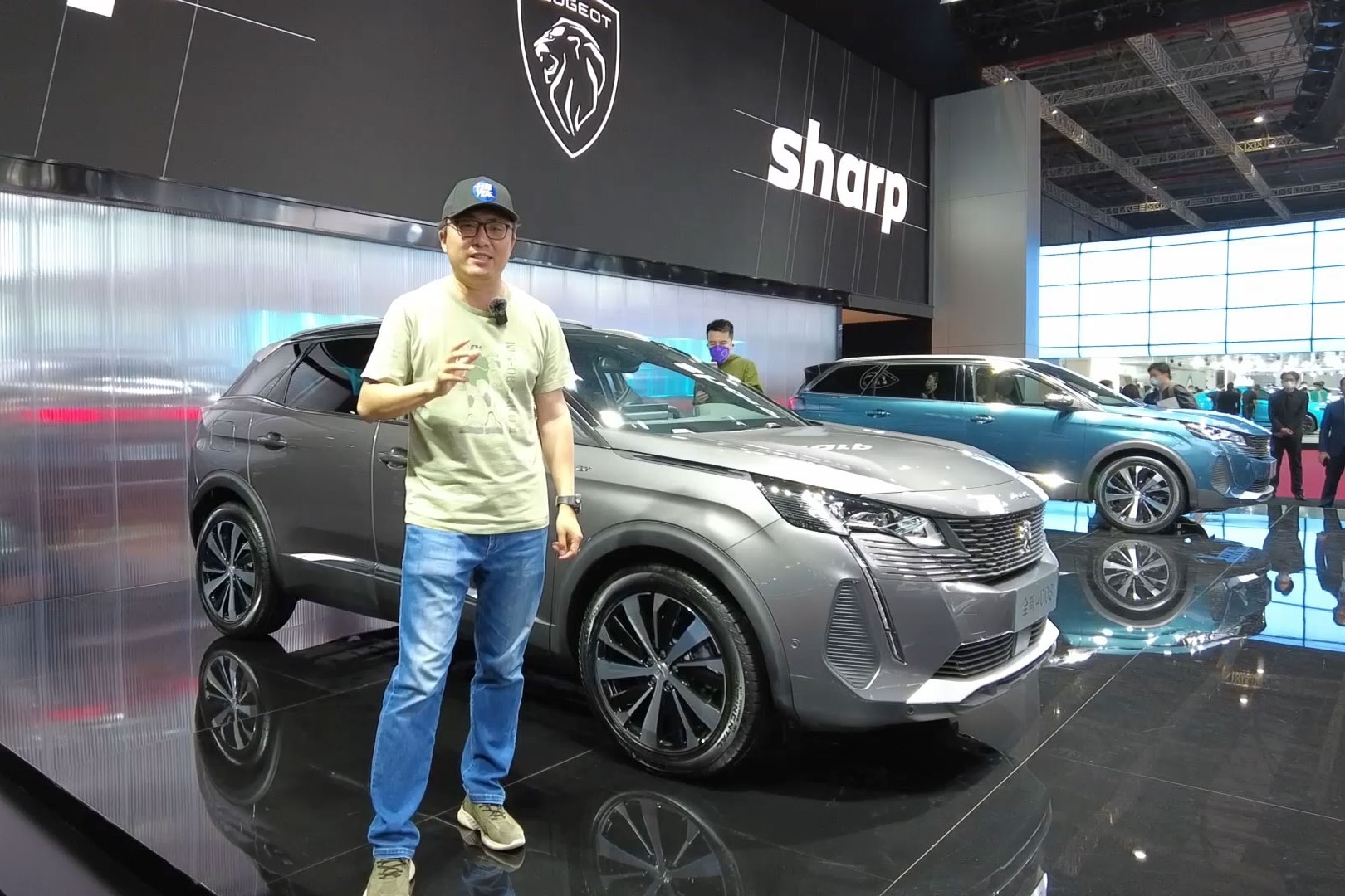 颜值焕新、车标迭代，2021上海车展现场体验标致新4008\5008_凤凰网视频_凤凰网