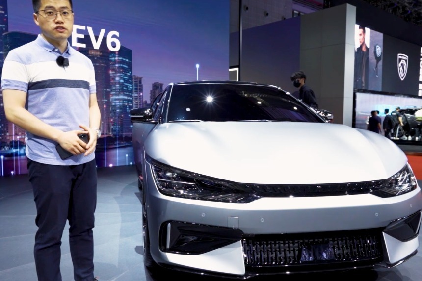 加速3.5秒，极速260km，性能最强起亚EV6亮相！_凤凰网视频_凤凰网