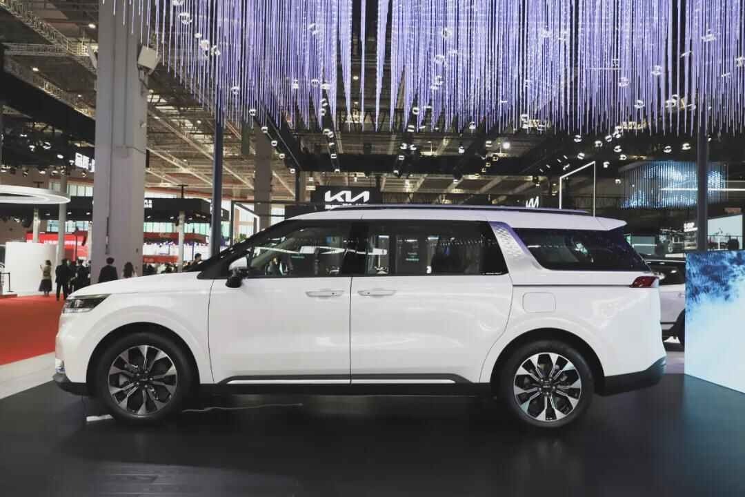 轴距远超奥德赛，全系标配8AT，韩系全新MPV能挑战别克GL8么？_凤凰网