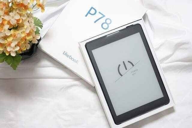 博阅Likebook P78电子阅读器一手开箱，外观设计有提升，屏幕厚道_凤凰网
