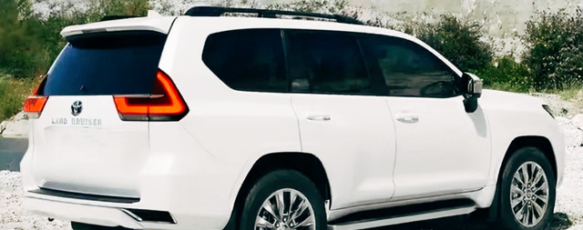 2022款丰田“LC250”现身，内饰与陆巡同步，外观“整容”成功_凤凰网汽车_凤凰网