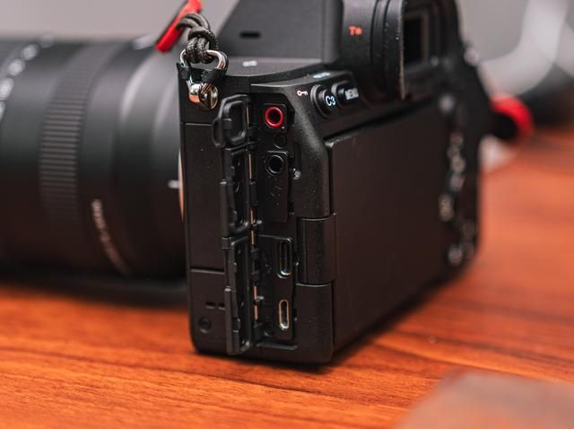 低价卖了 A7M3，加价买了索尼 A7M4，值吗？__凤凰网