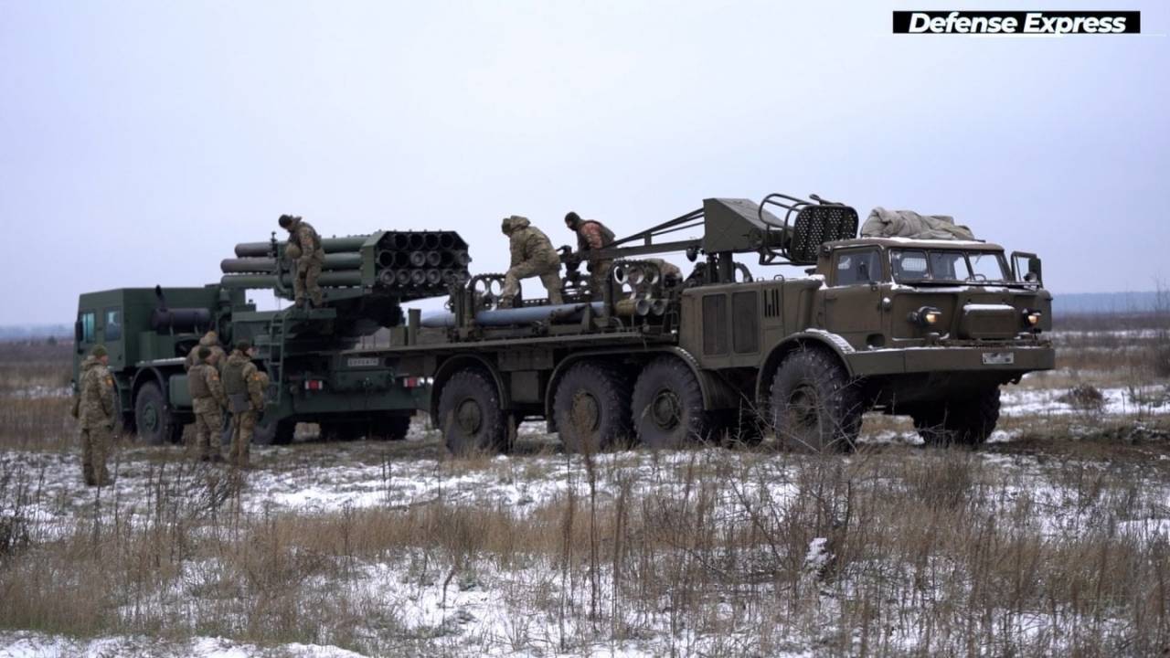 乌克兰新型火箭炮刚现身战场，或可能面临无弹可用的窘境_凤凰网军事_凤凰网