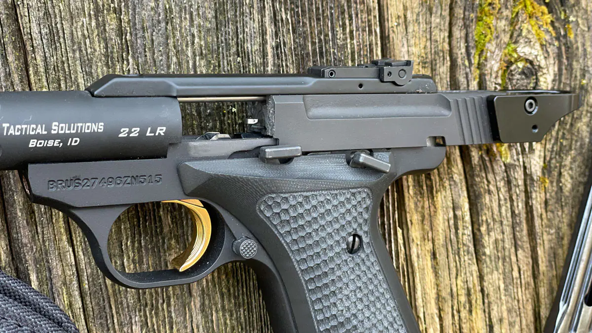 勃朗宁巴克马克手枪：一把非常优雅，有三十多个型号的.22手枪__凤凰网