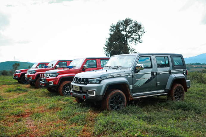 满足对远方的向往和自由的渴望，一辆BJ40就够了！ | 38°昆明站__凤凰网