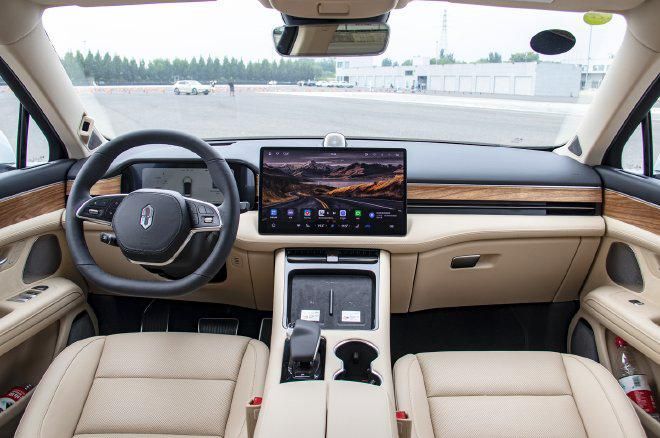 问界M5 EV和小鹏G9，你被谁的智能座舱“秀”到了？__凤凰网