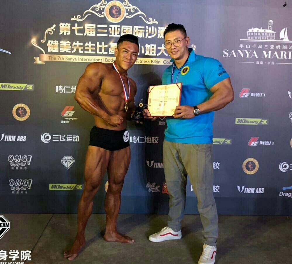 中国第一维度鹿晨辉: 健身界公认的“鹿神”_手机凤凰网