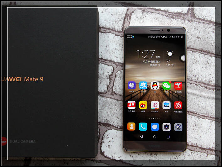真的是一机难求：华为Mate9 摩卡金开箱体验_手机凤凰网